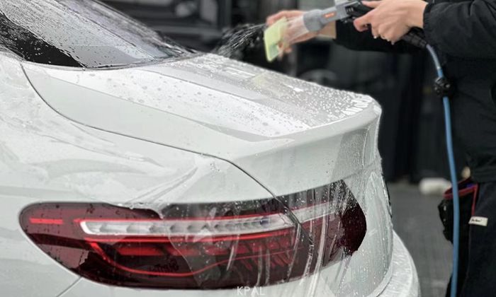 Why is it said that "white cars can only be wrapped with best clear bra ...
