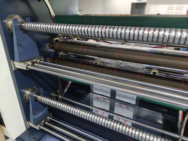 Matte OPP Lamination Film Roll Slitting Rewinding Machine, China Matte ...